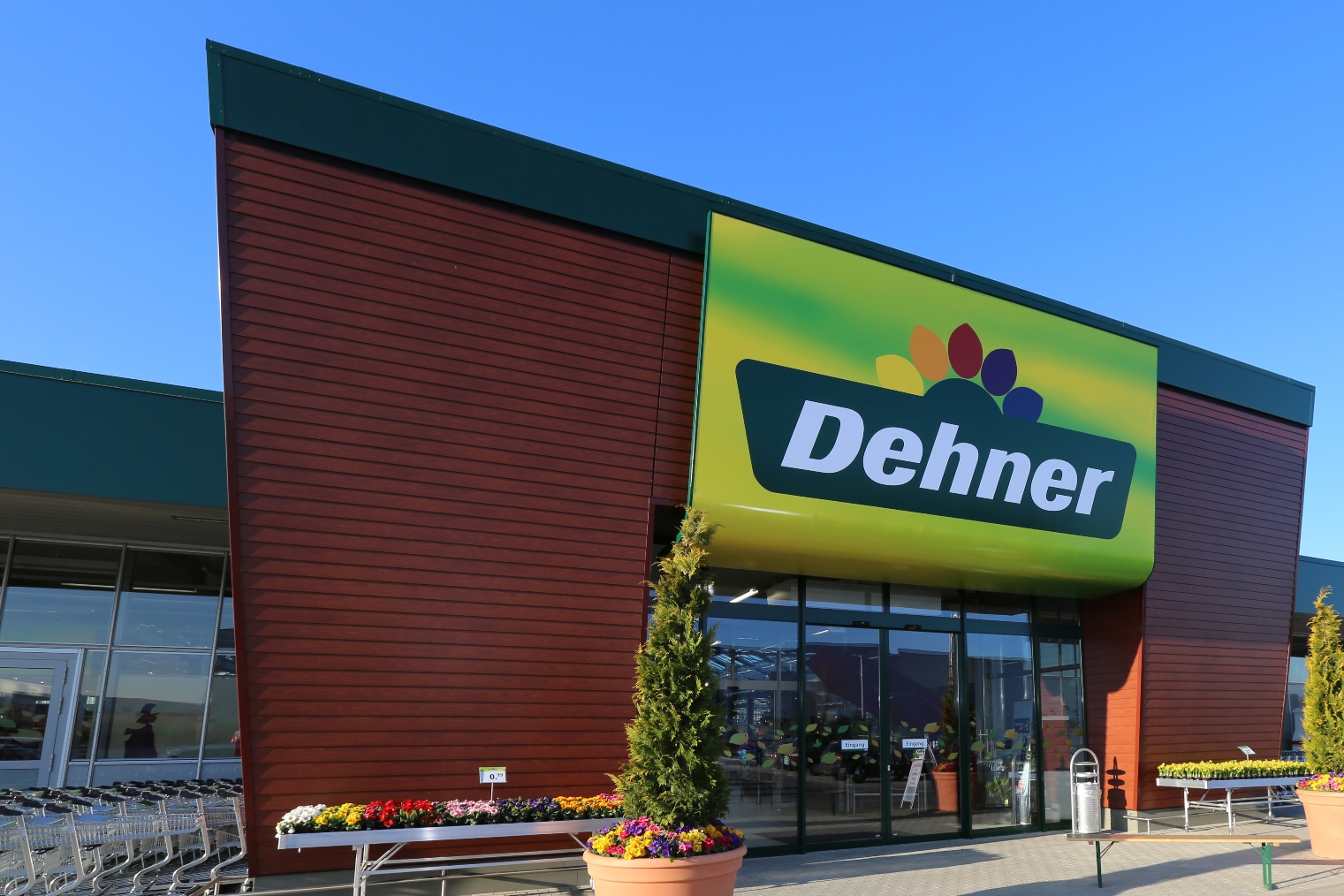 Dehner Singen__Ab März in neuem Glanz